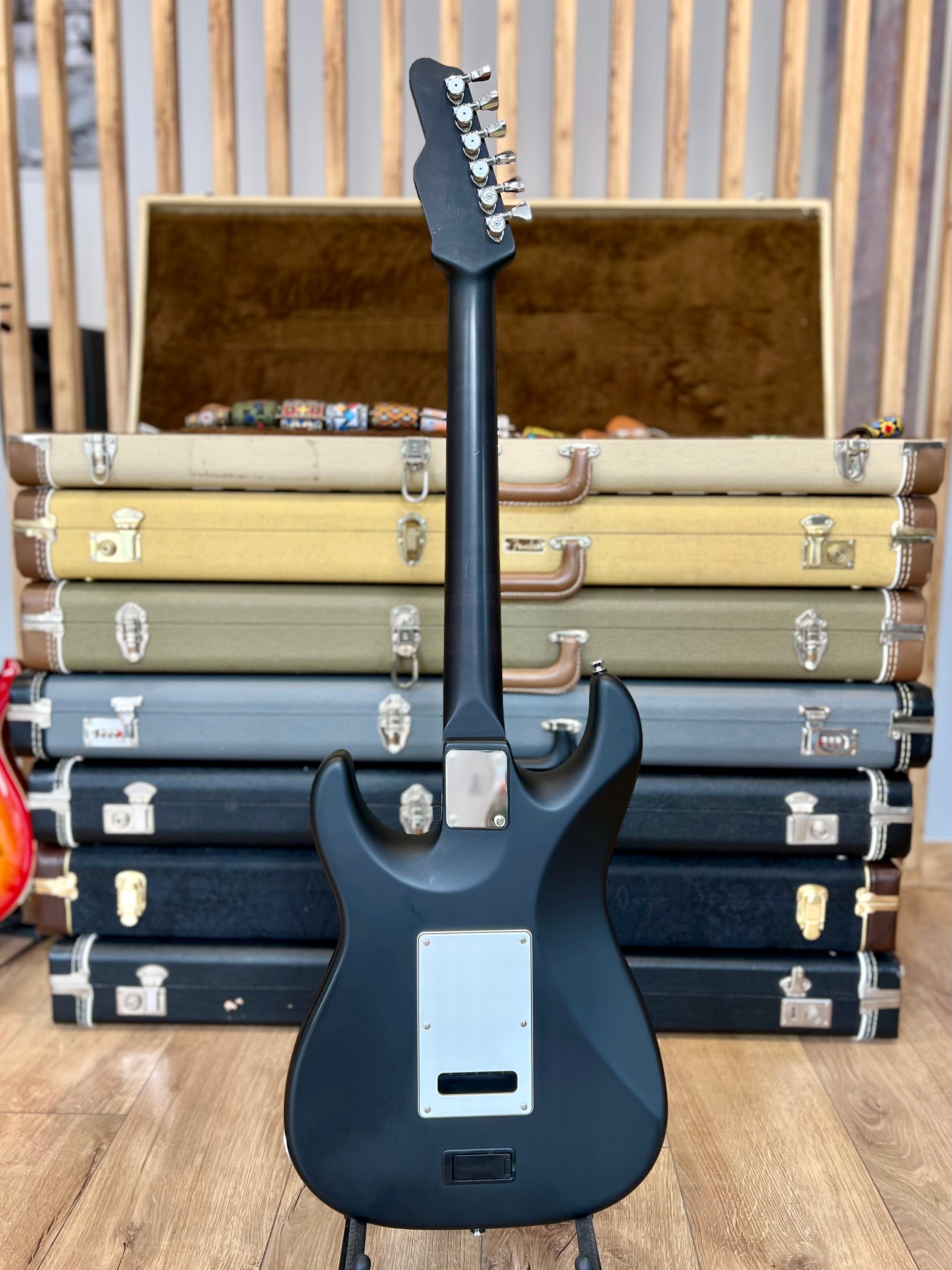 James Tyler Japan Studio Elite HD BBQ Black – String Taste